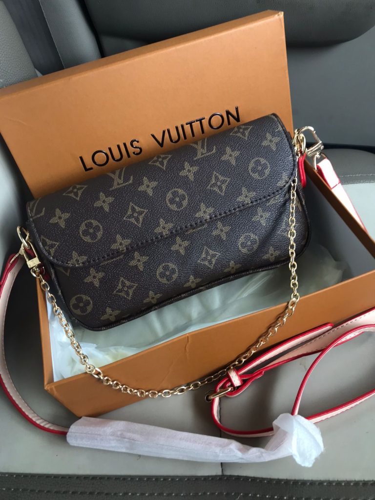Louis Vuitton Ivy Wallet On Chain Bag – Cosmo